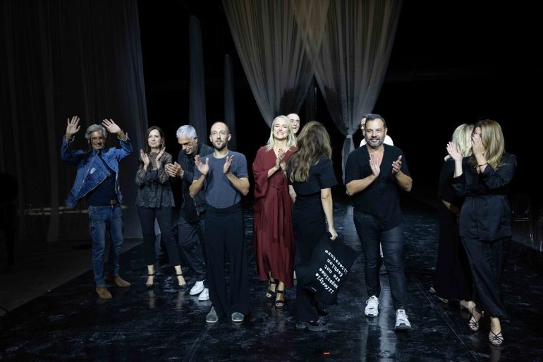 "ΟΤΑΝ Η ΜΟΔΑ ΣΥΝΑΝΤΑ ΤΗΝ ΤΕΧΝΗ" ΤΟ 1ο GREEK FASHION FESTIVAL ΗΤΑΝ ΜΟΝΟ ...