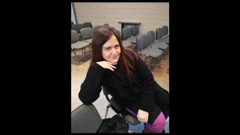 "ΣΤΟ ΘΕΑΤΡΟ ΒΡΙΣΚΩ ΤΗ ΖΩΗ ΜΟΥ ΟΛΟΚΛΗΡΗ" Η ΣΟΦΙΑ ΖΑΜΠΕΤΑ ΜΙΛΑ ΓΙΑ ΤΗΝ ...