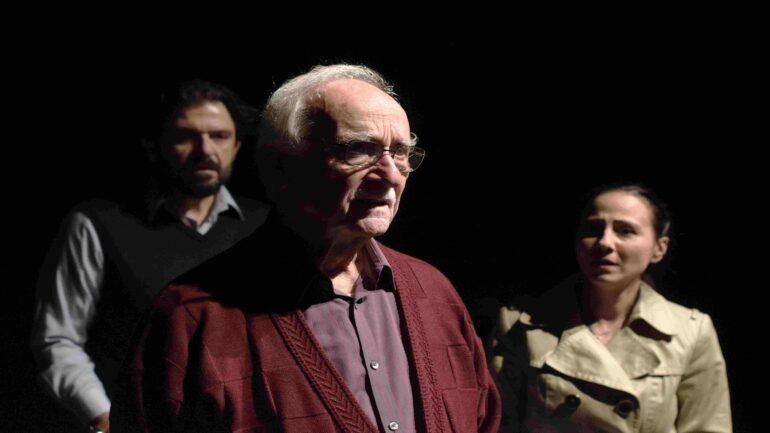 ΠΗΓΑΜΕ / ΕΙΔΑΜΕ : "Ο ΠΑΤΕΡΑΣ ΜΟΥ" ΣΤΟ ΘΕΑΤΡΟ ΣΤΟΑ...ΓΡΑΦΕΙ Η ΝΑΝΣΥ ...